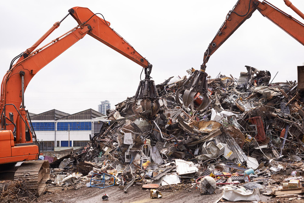 How Scrap Metal Removal Helps Reduce the Amount of Waste in Landfills